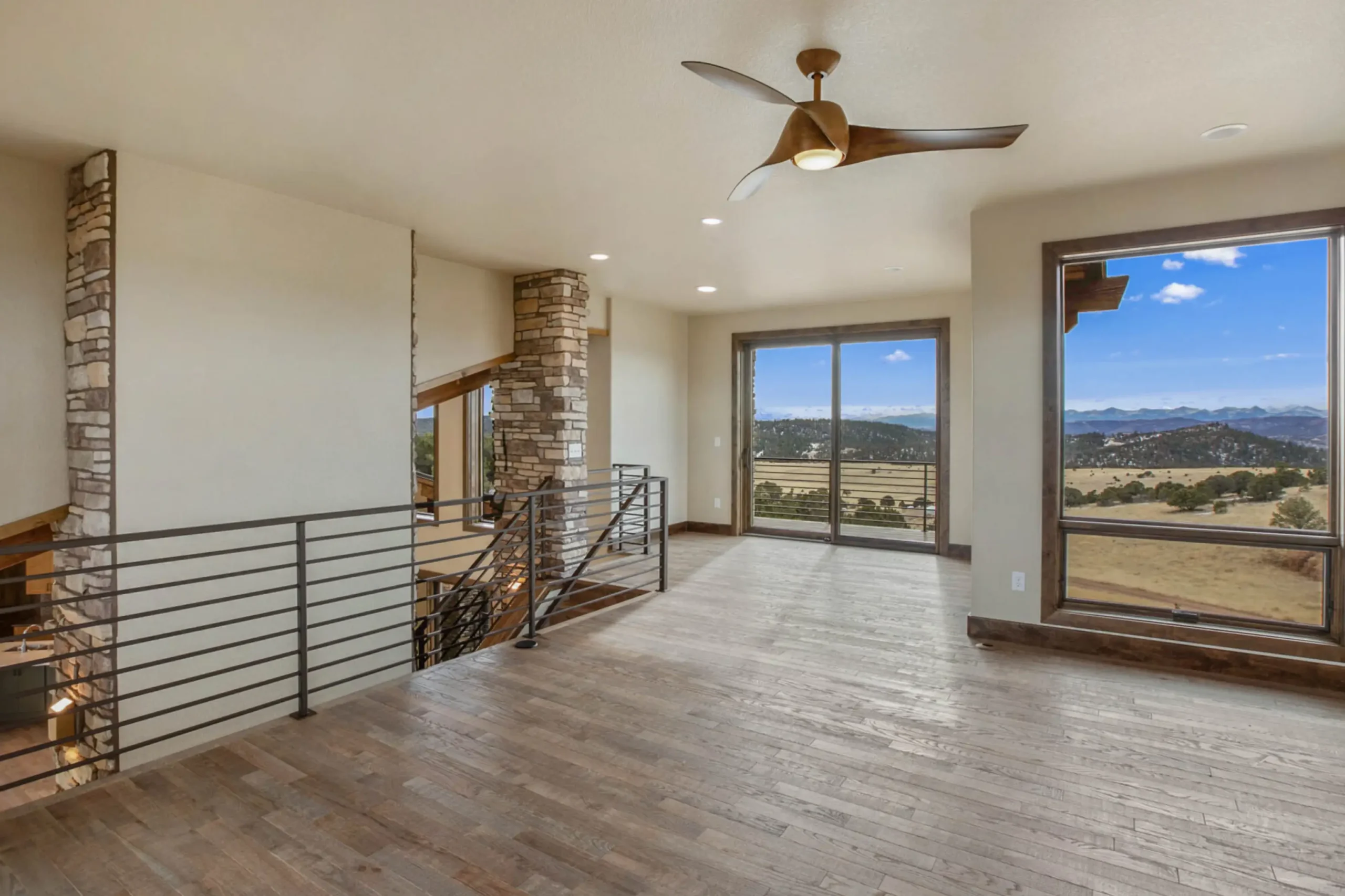 Colorado Home Design: Capturing Mountain Views & Natural Light